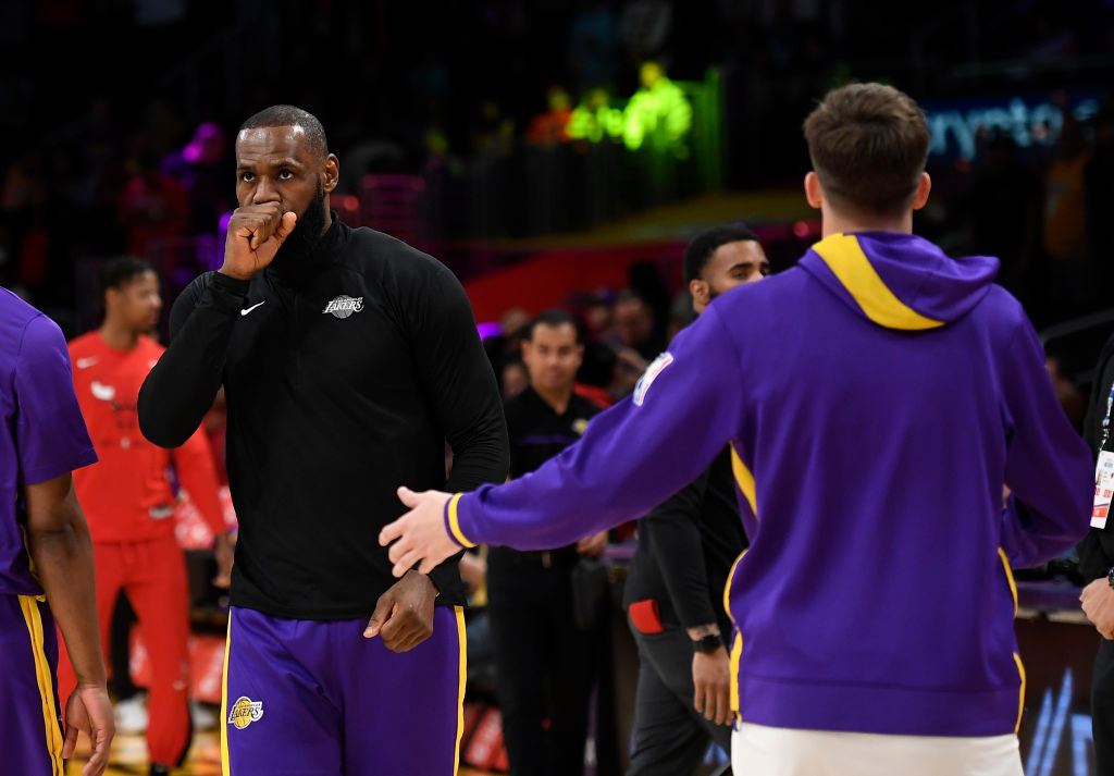 LeBron Pokes Fun At Teammate Liking Kobe More Than Him