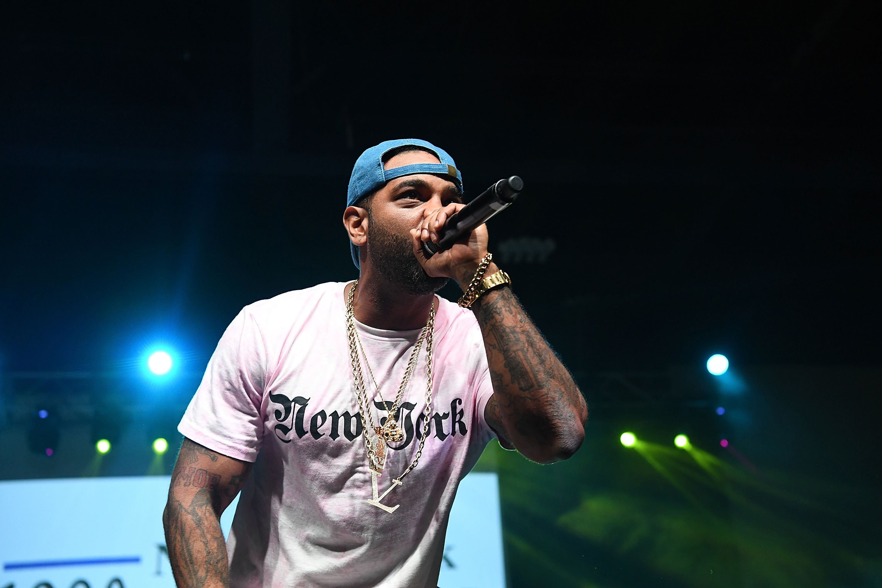 Jim Jones Struggles With Lil Baby's Hot Chips: "These Sh*ts Is Hot As ...