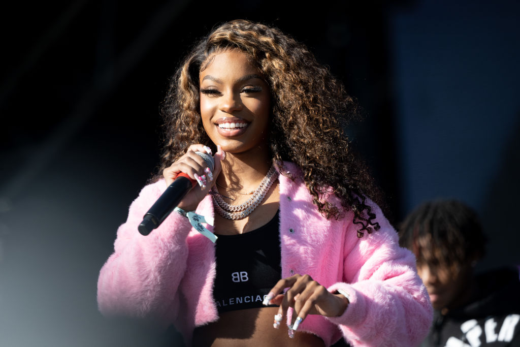 Monaleo Gave Birth Right Before The Release Of Debut Album