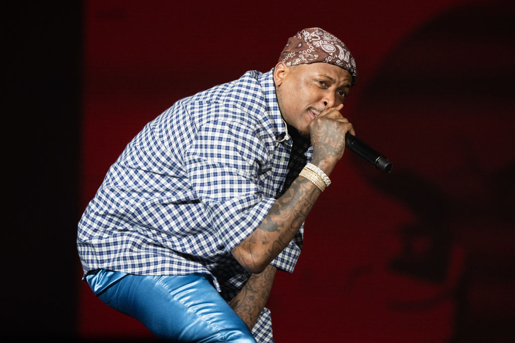 YG Asking Fan To Flash Him At Drake Concert In New Video