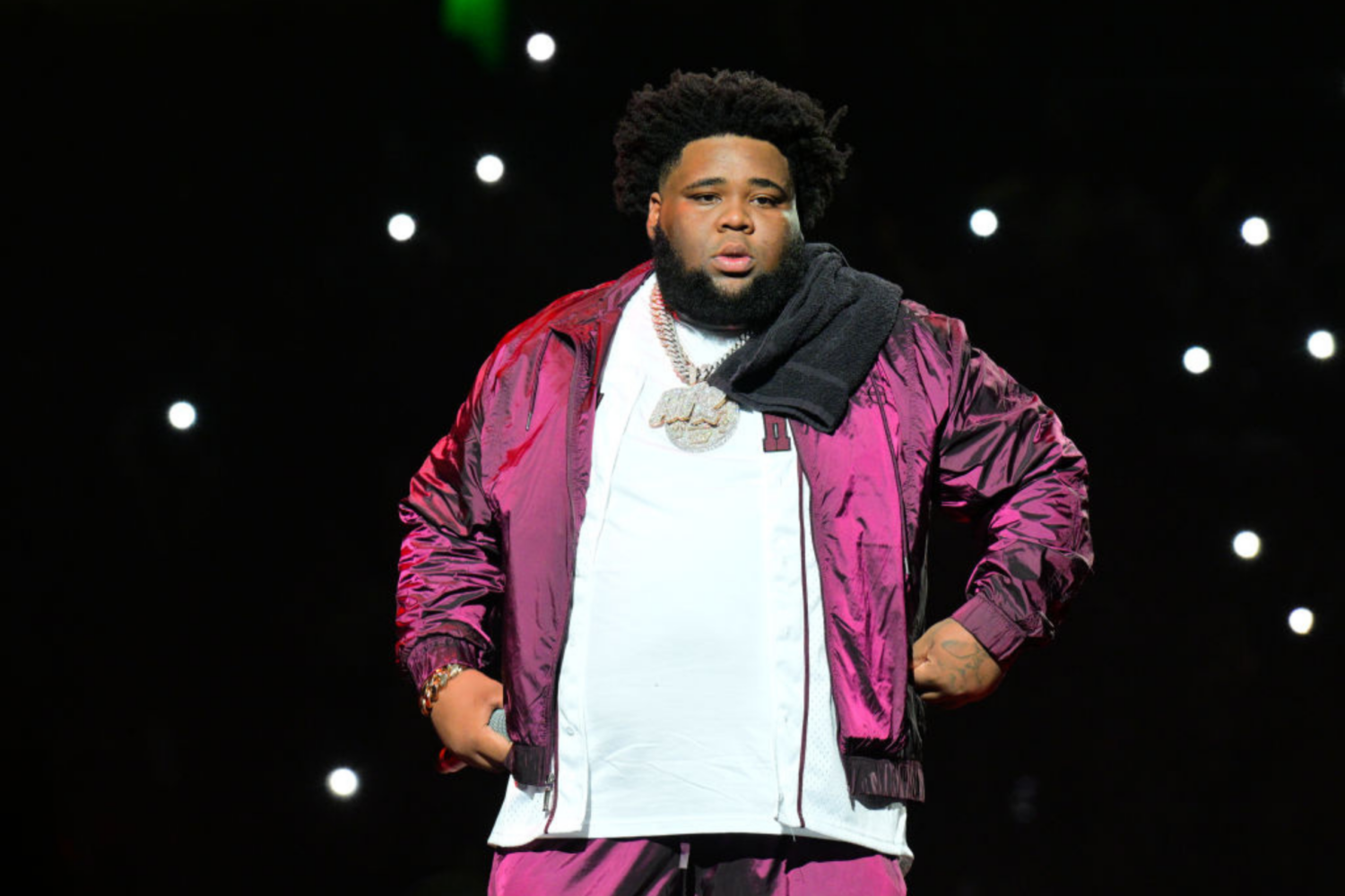 Rod Wave Calls Out Blogs, Says Being Famous Is "Lame" - HotNewHipHop