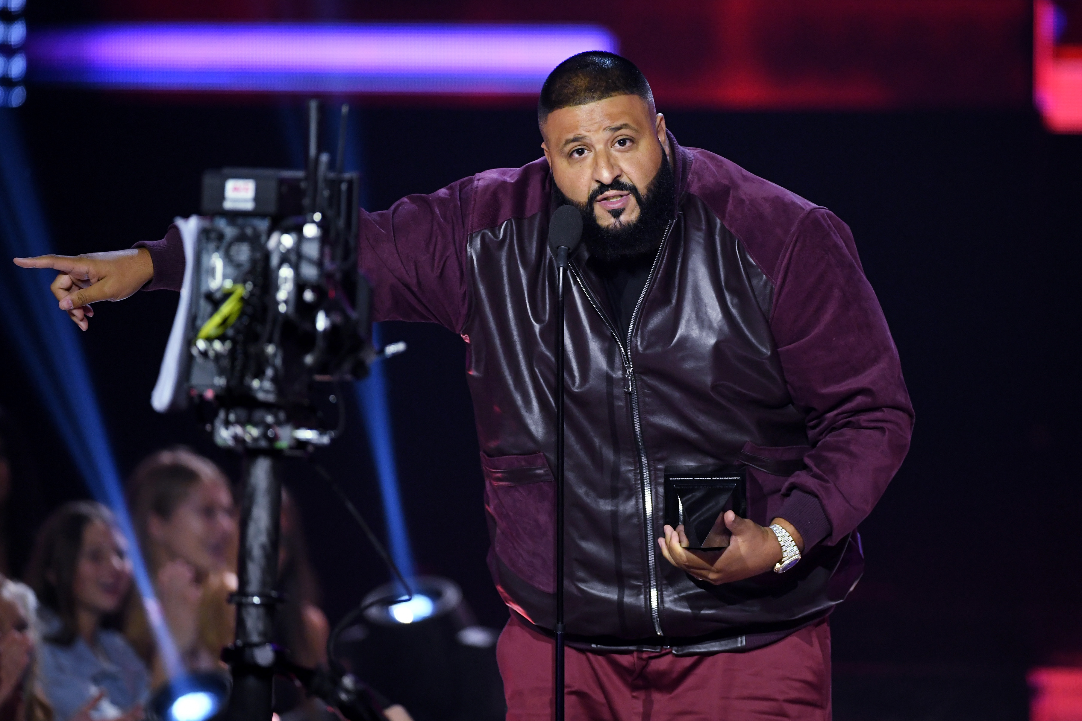 DJ Khaled Wins Favorite Hip-Hop Song of The Year at AMAs with "I'm The One"