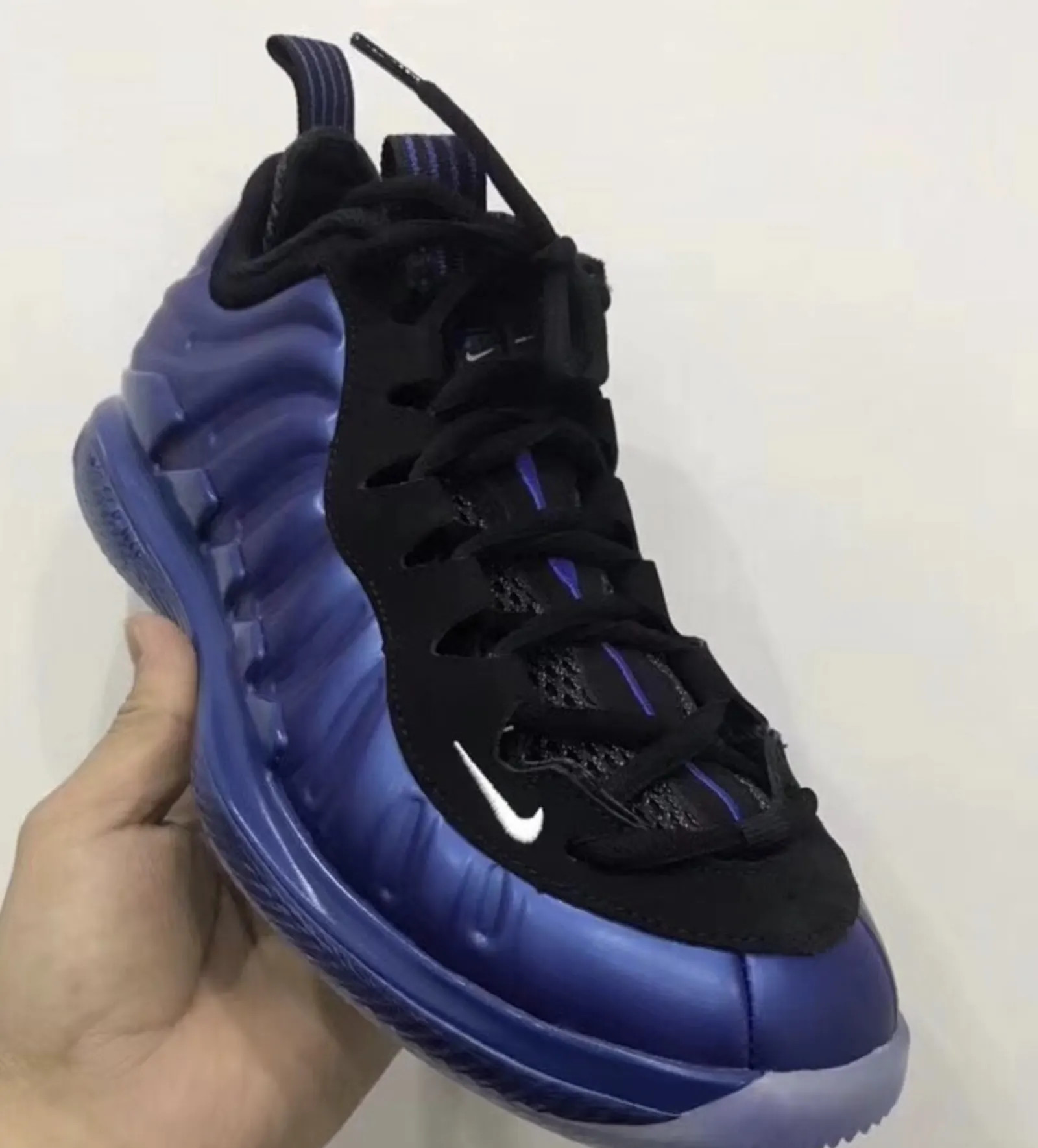 Nike Air Foamposite One Pictures Surface In A Low Version