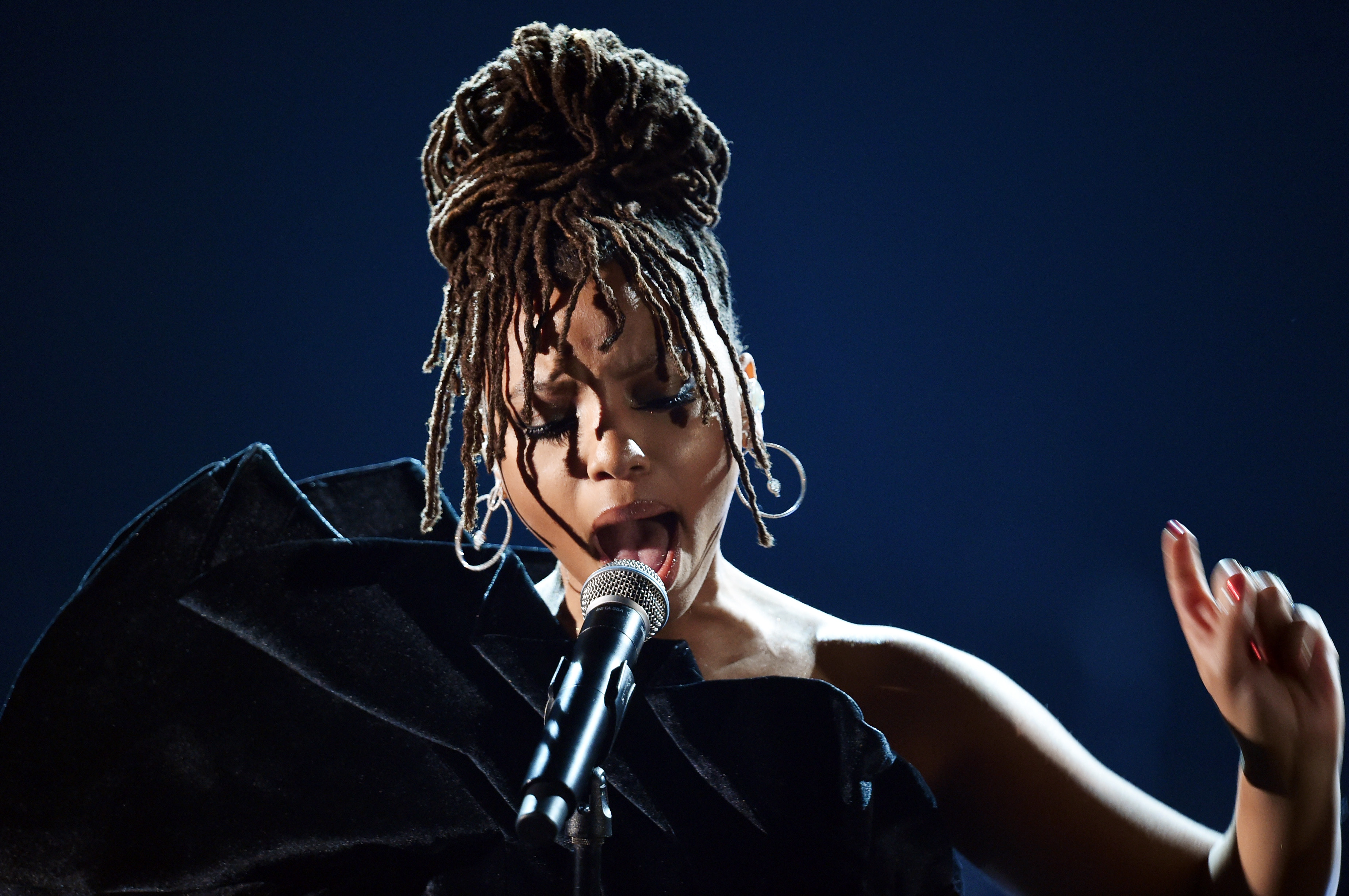 Chloe Bailey Doesn't Let Up With IG Thirst Traps, Twitter Reacts