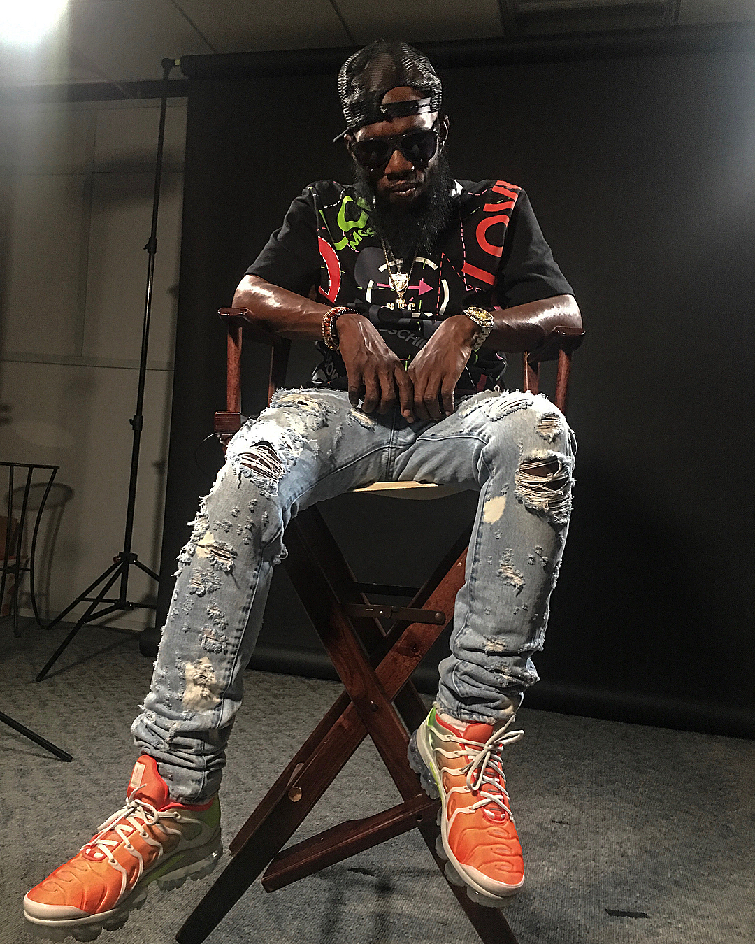 Freeway Goes Acapella In New Stairwell Freestyle