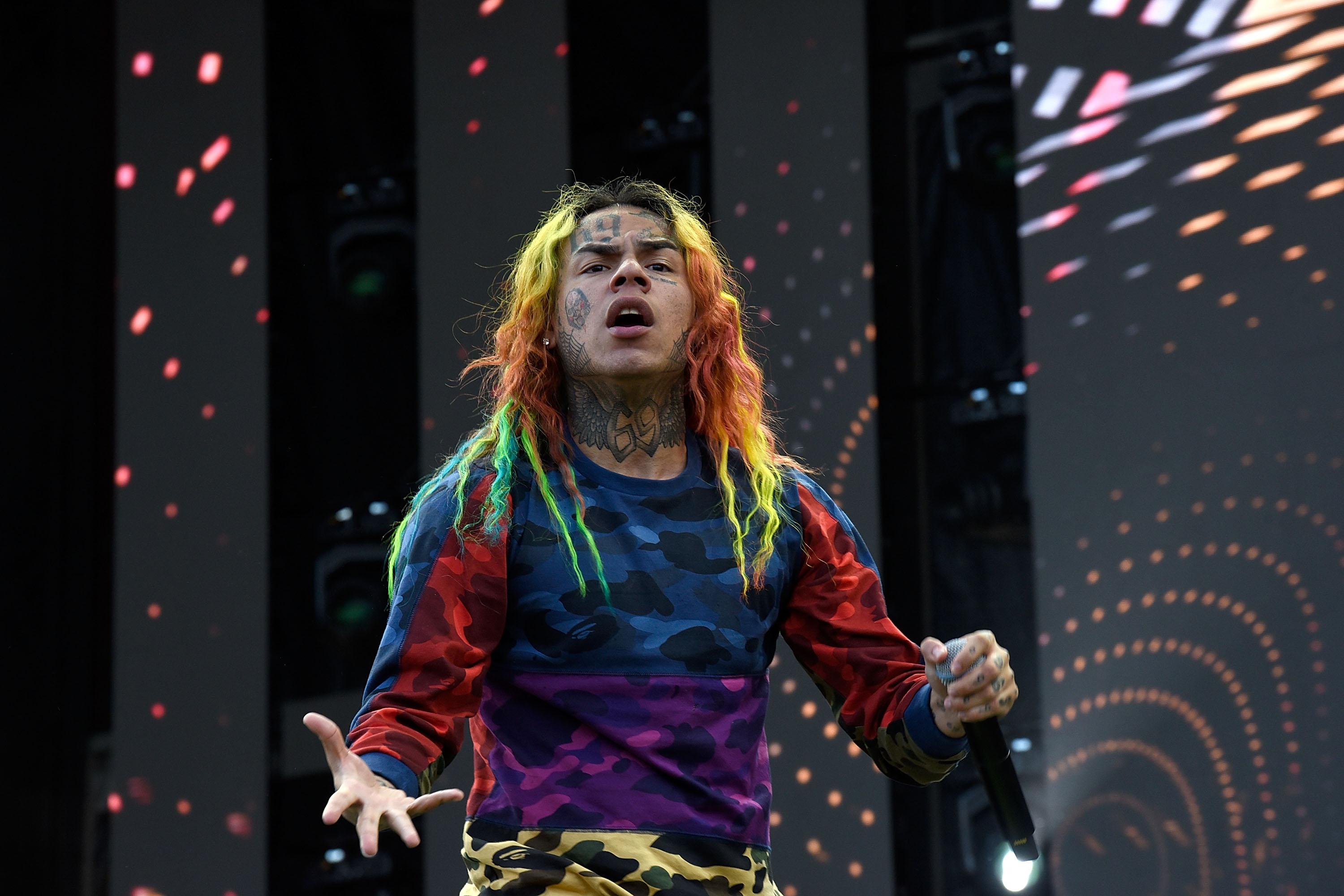 6ix9ine Opens Up About Physically Abusing Sara Molina In New Interview