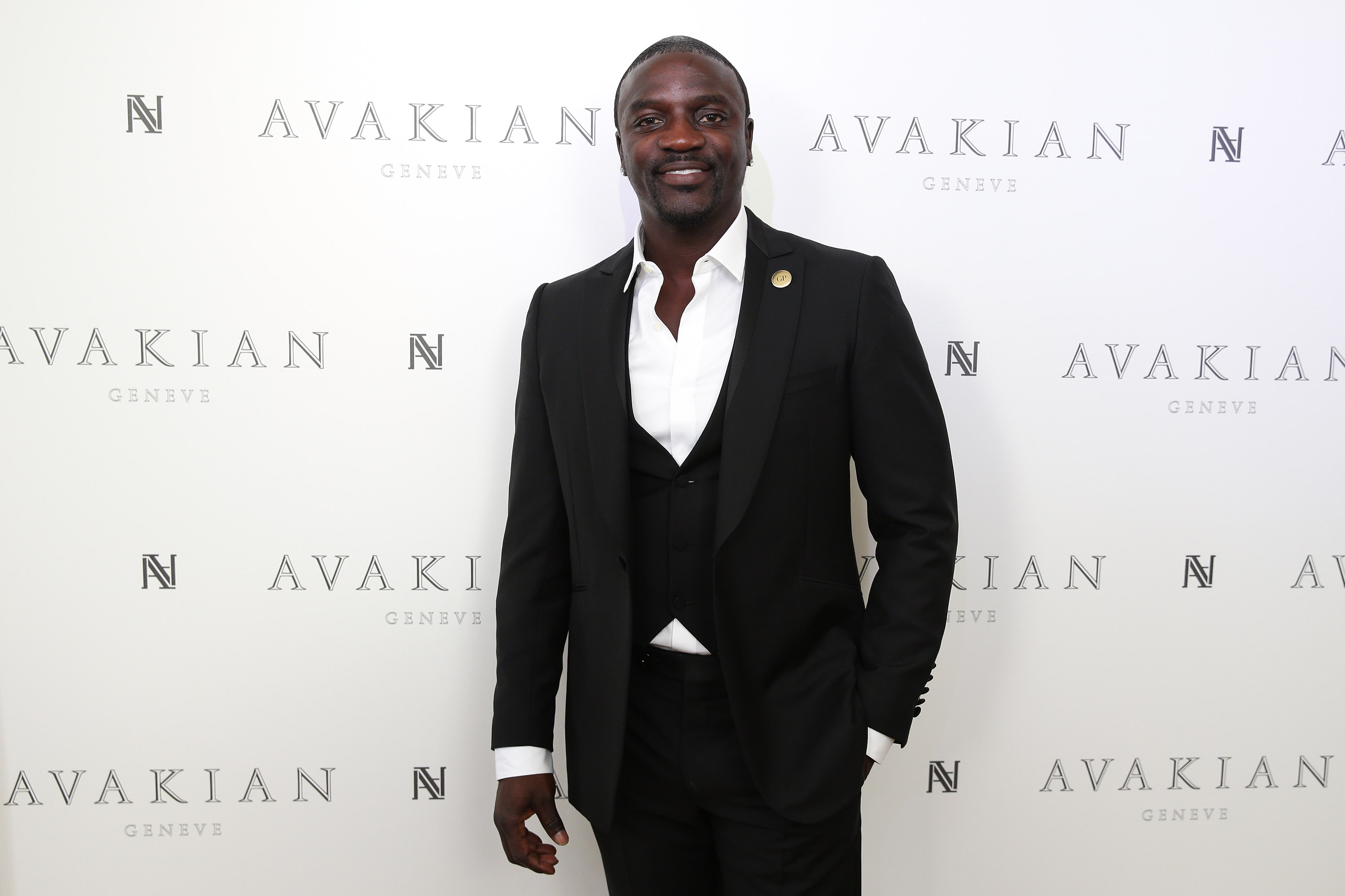 Akon Drops Five New Songs Off Five-Disc Album "Stadium"