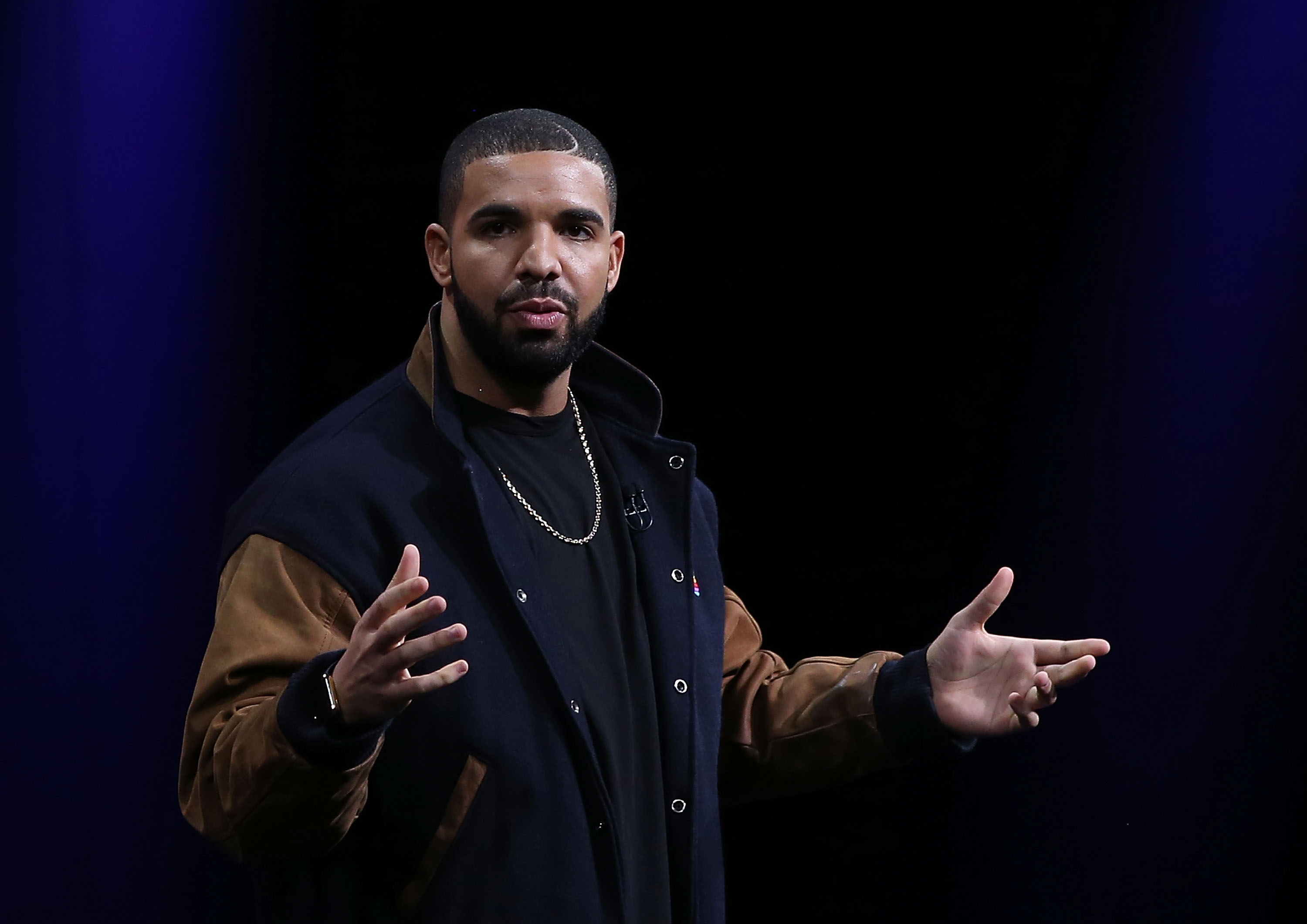 Drake Livestreamed His Concert For Sick Girl In Hospital Unable To Attend