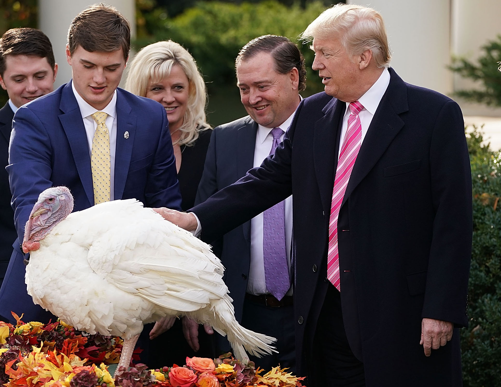 Jimmy Kimmel's Thanksgiving Trump Parody Envisions A Mayflower Yacht Jimmy Kimmel's Thanksgiving Trump Parody Envisions A Mayflower Yacht