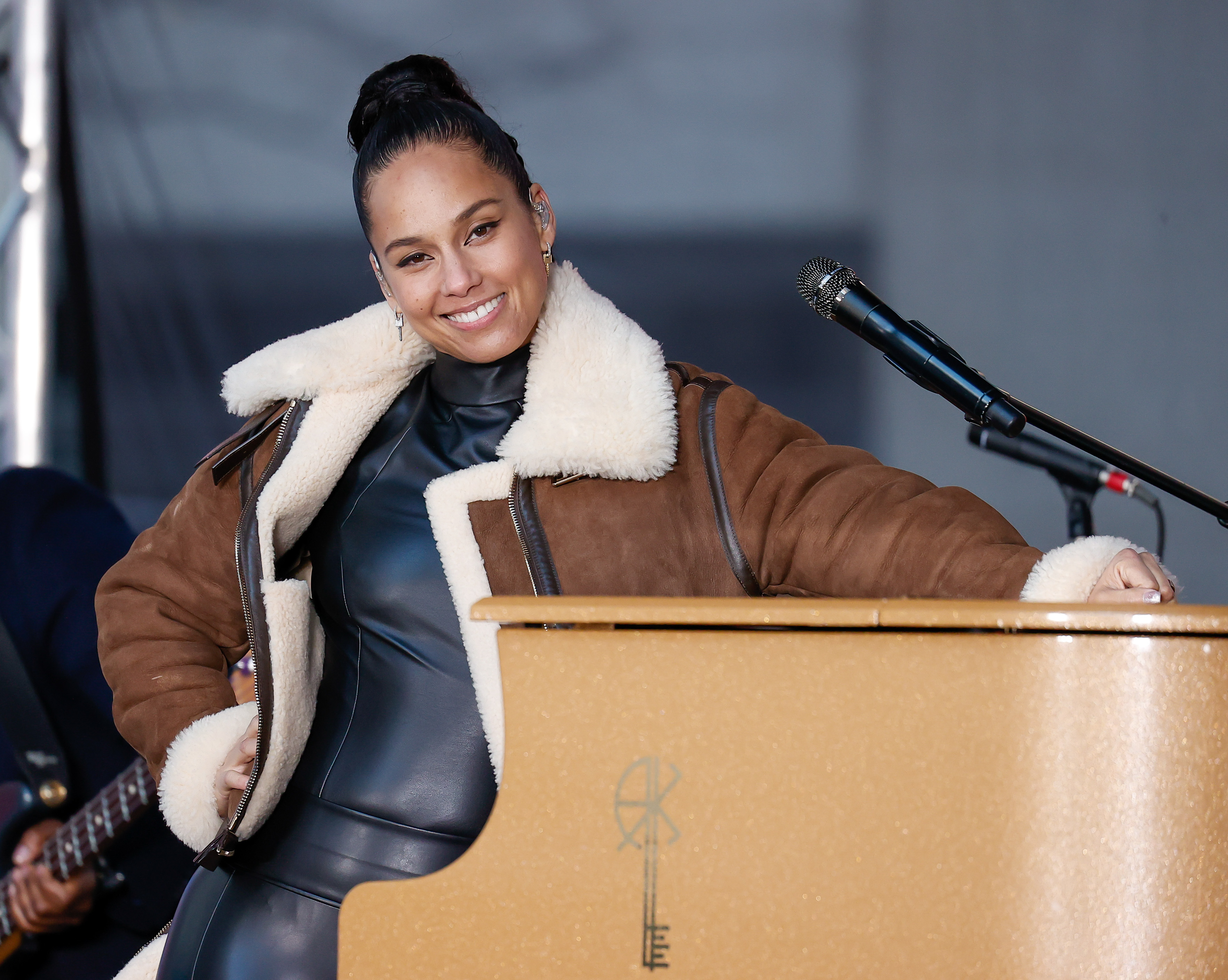 Alicia Keys' Insane New Chain Has Actual Piano Keys