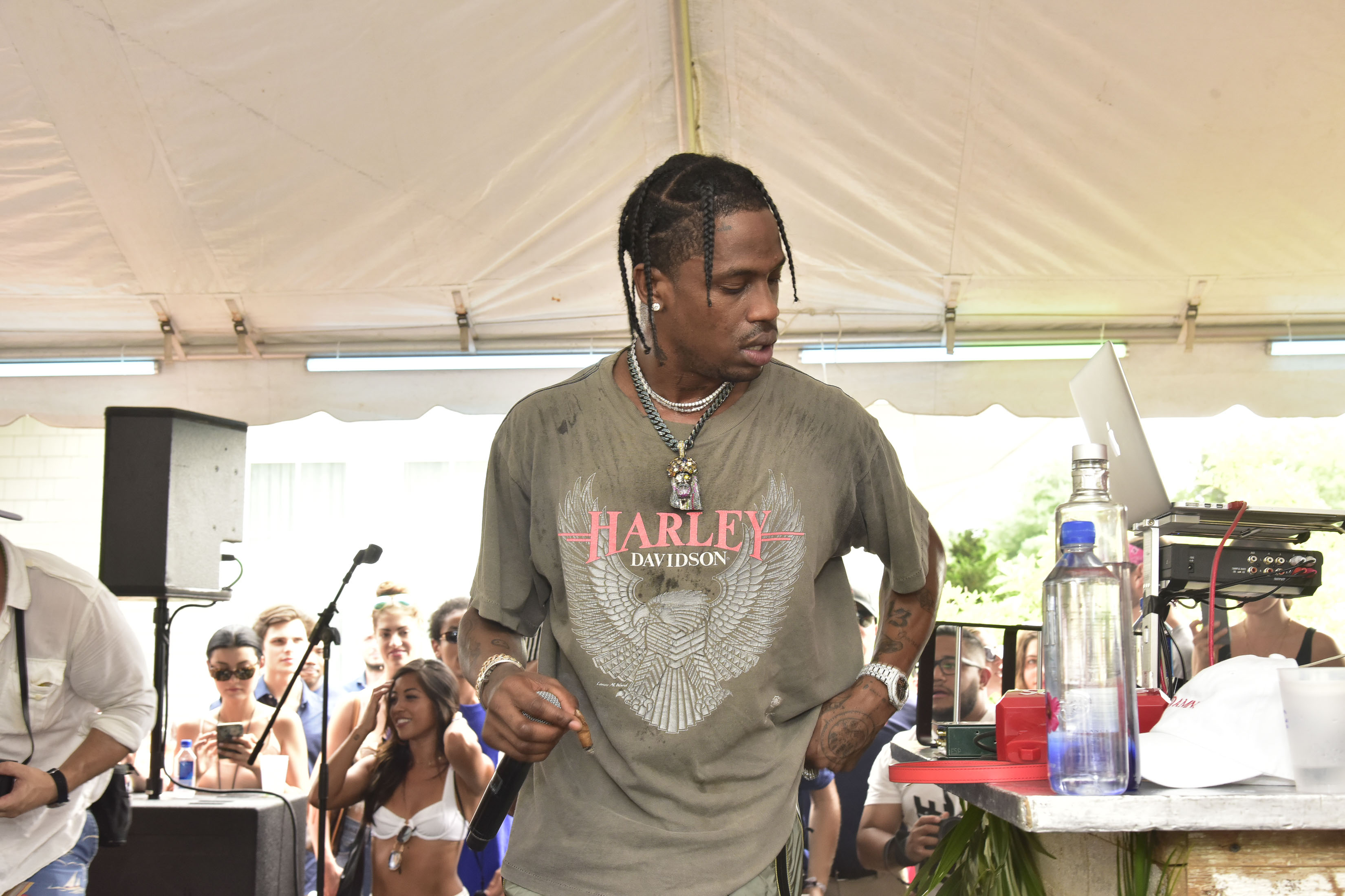 Travis Scott's Using Radiohead As Influence On "Astroworld" Album