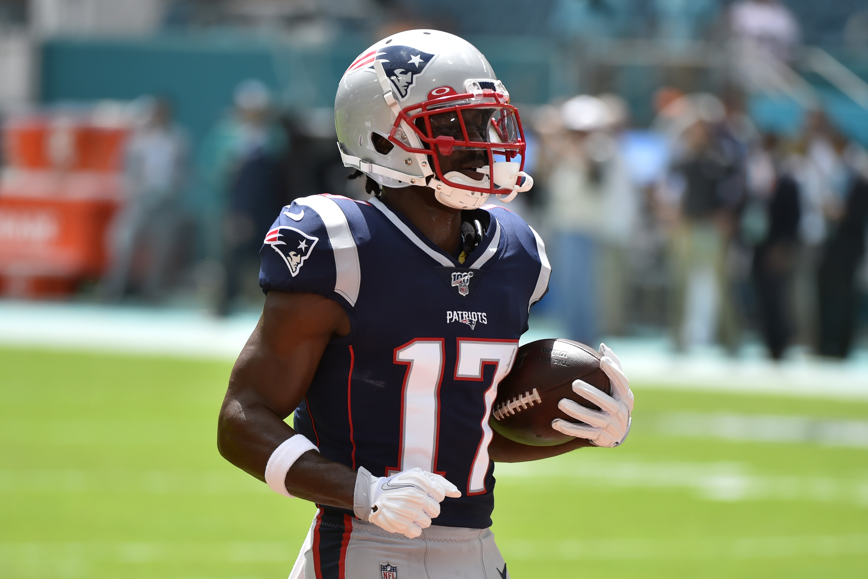 Antonio Brown Shows Off Rapping Ability With New Snippet: Listen