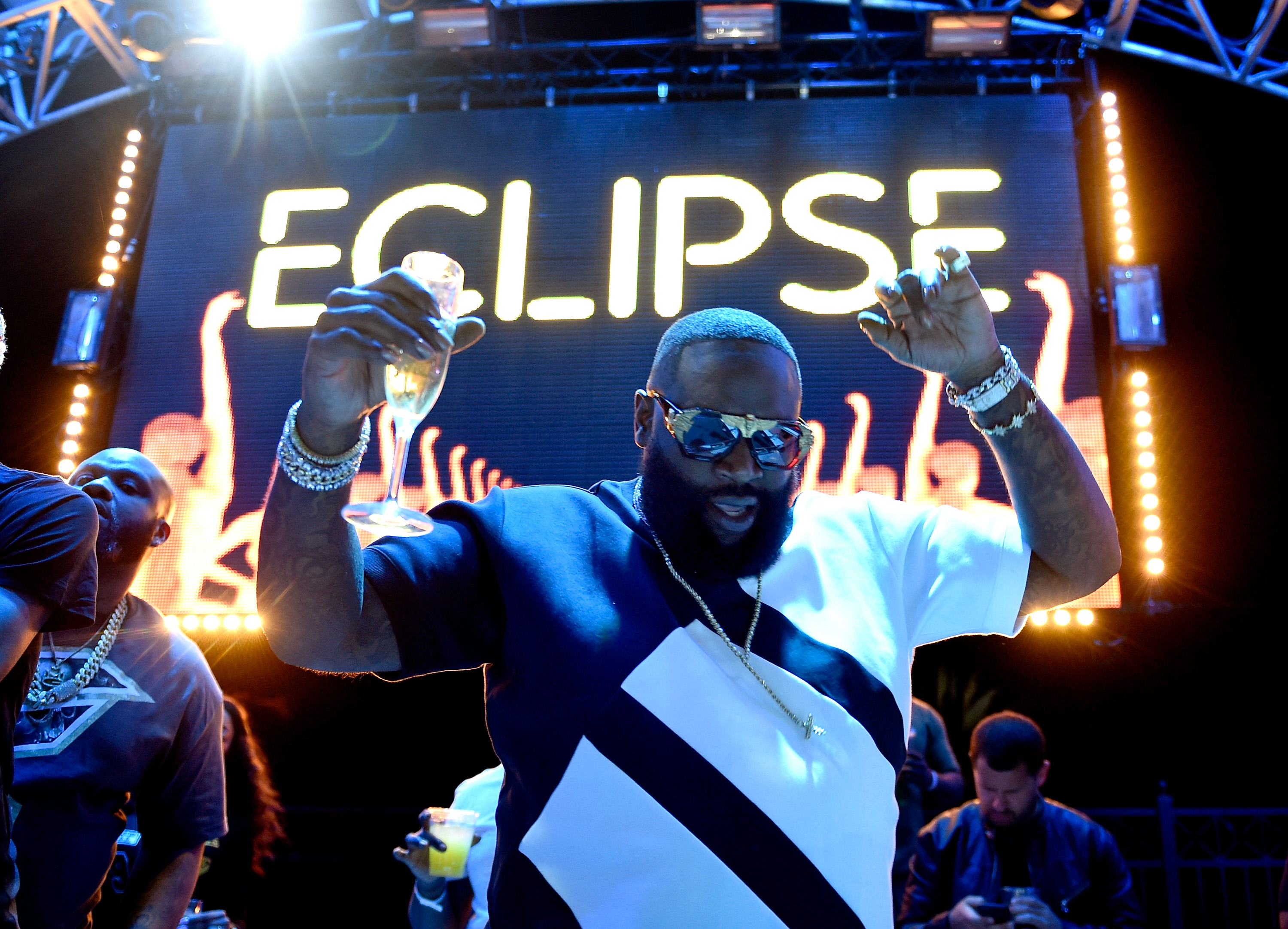 Justin Bieber & Diddy Pictured Partying Together In Throwback Post