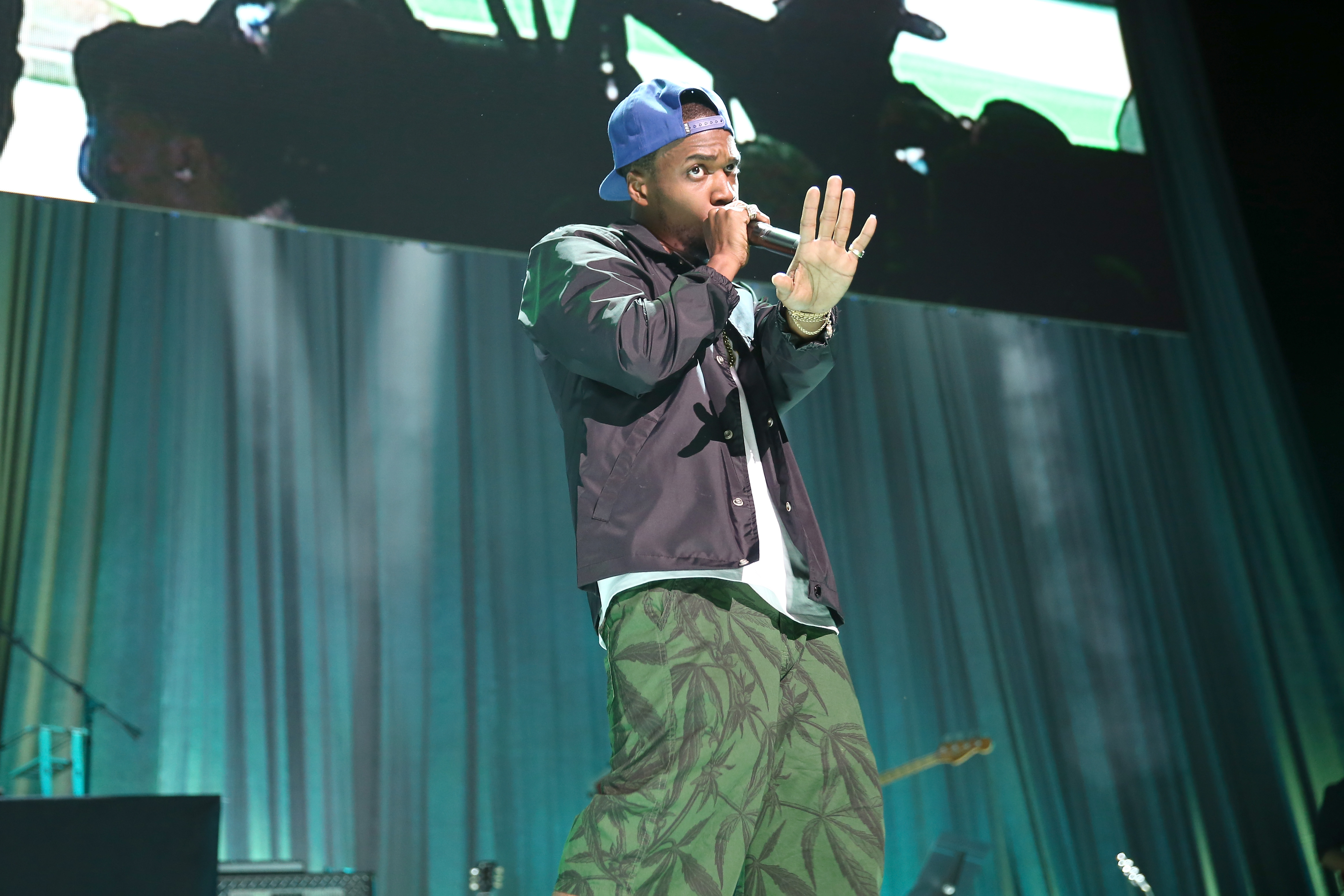 Mac Miller Wearing Jordans