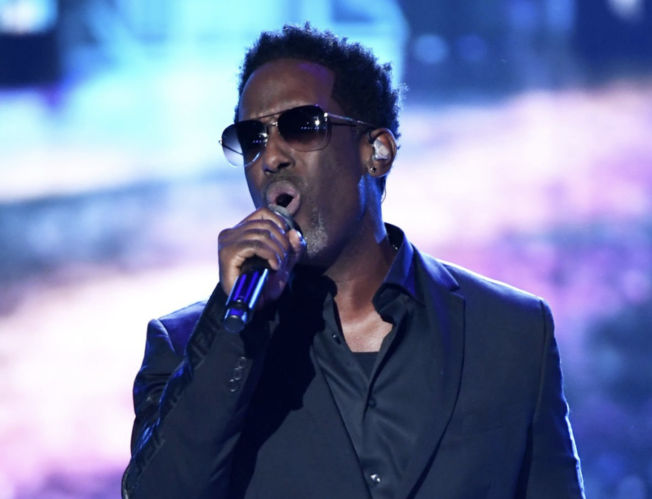 Boyz II Men's Shawn Stockman Is Done With Artists Flexing Jewelry, Cars ...
