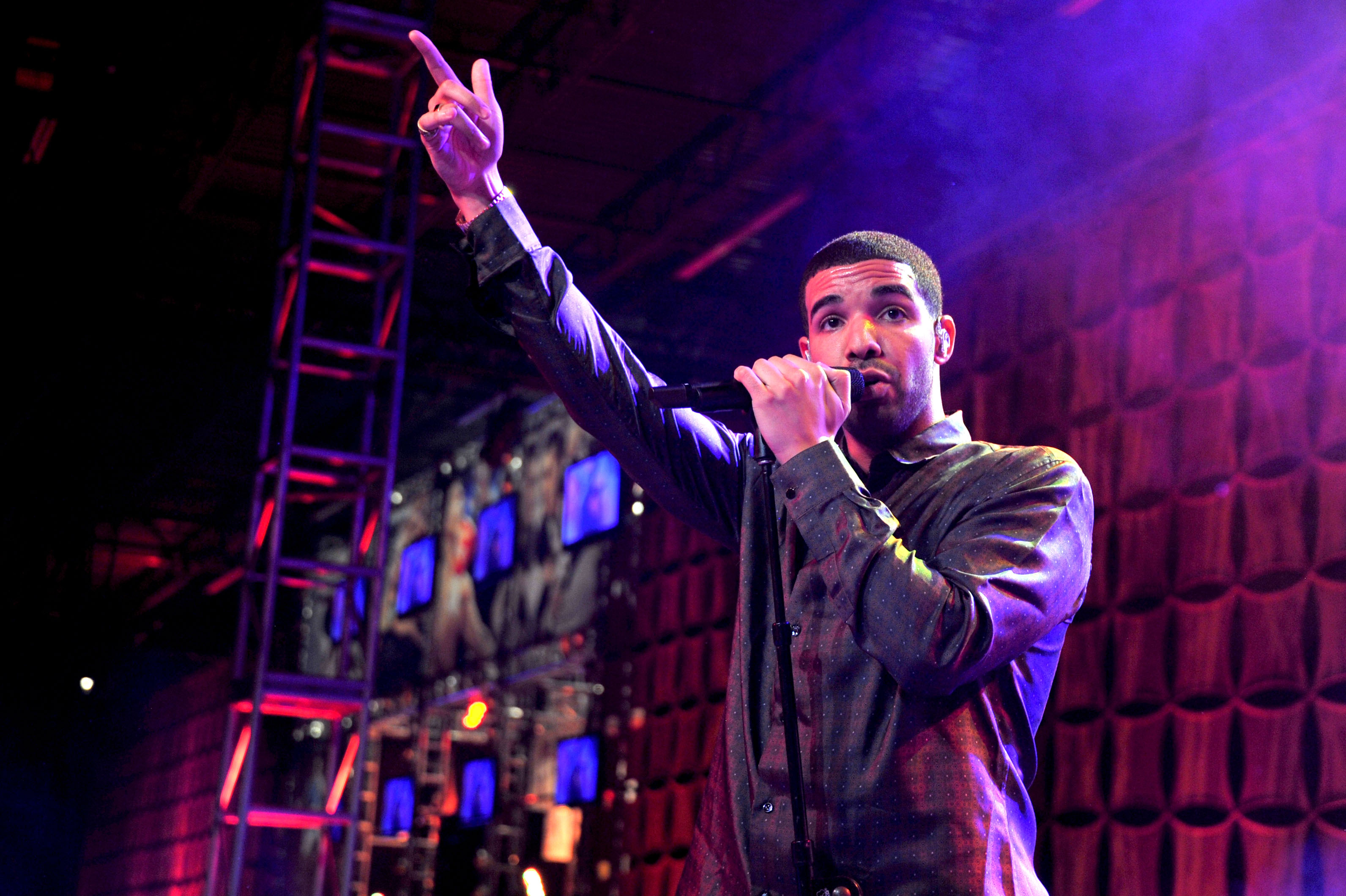 Drake Celebrates 31st Birthday With Parties In Toronto & Los Angeles