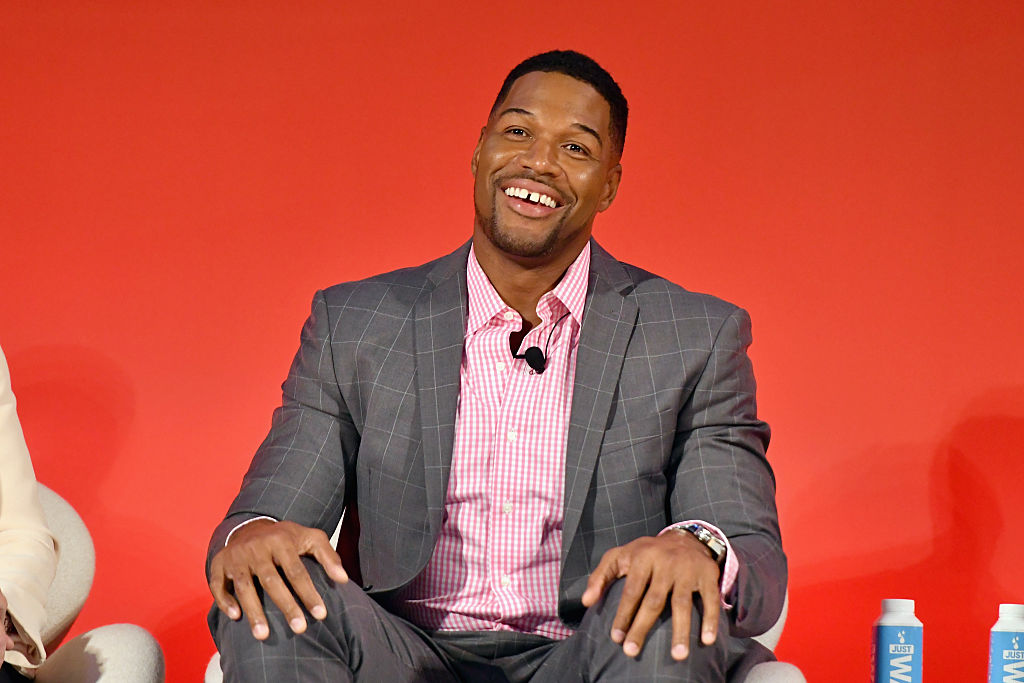 Michael Strahan Fixes Teeth Gap: See His New Smile