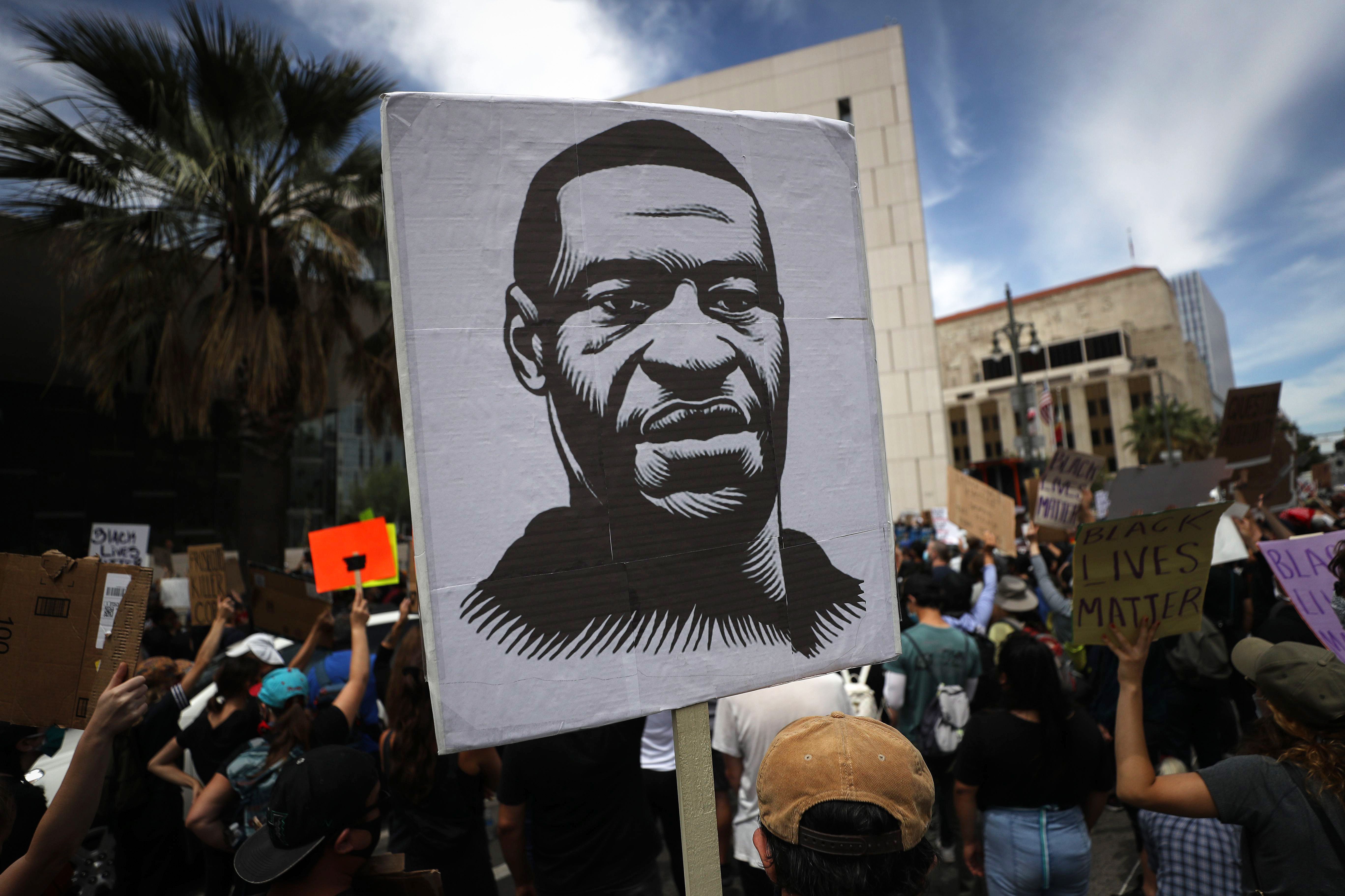 An Offensive George Floyd Valentine's Day Card Is Circulating LAPD: Report