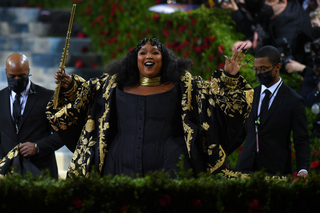 Lizzo Goes Goes Off On Men Who Use Her Name As An Insult