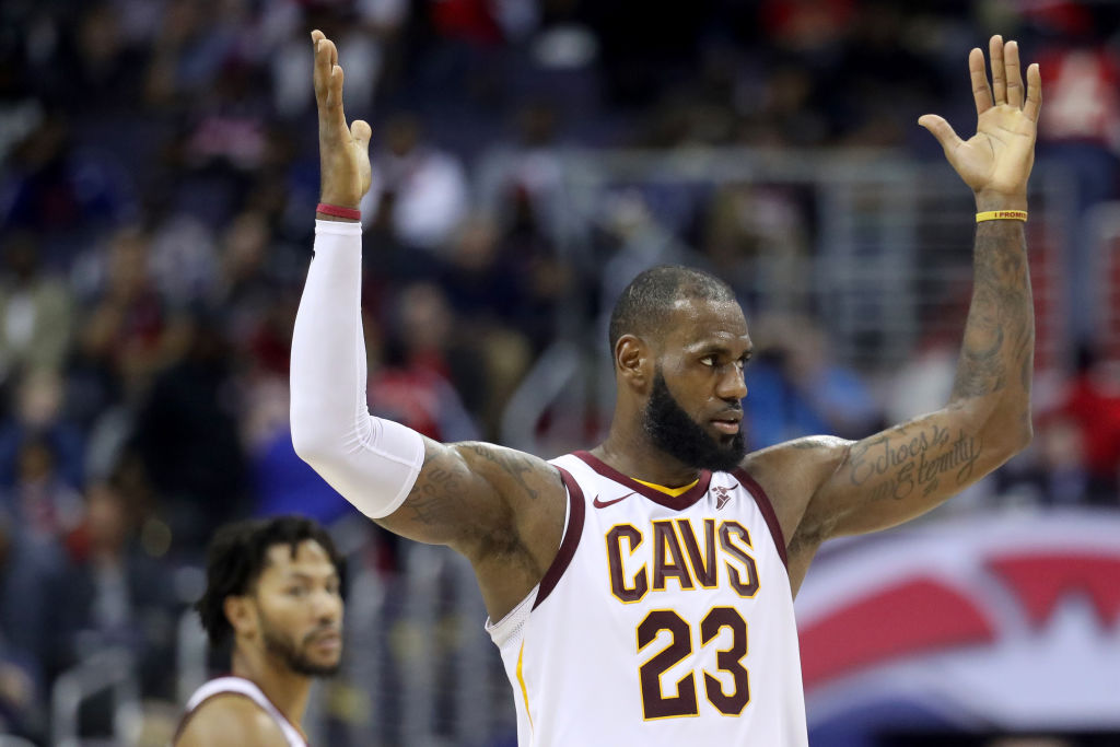 Instagram Model Shows How LeBron James Slid Into Her DMs